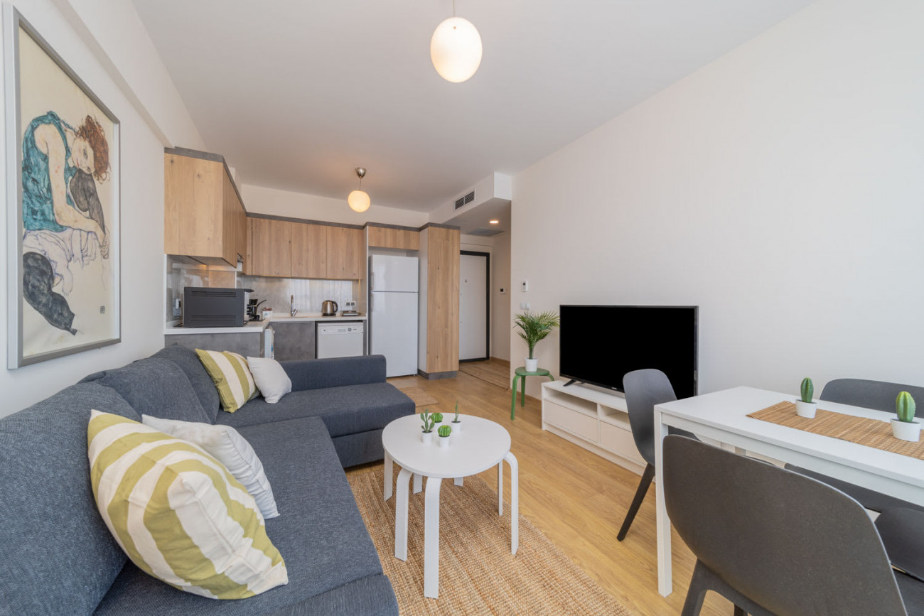 Gorgeous Flat with Shared Pool in Kepez | Missafir