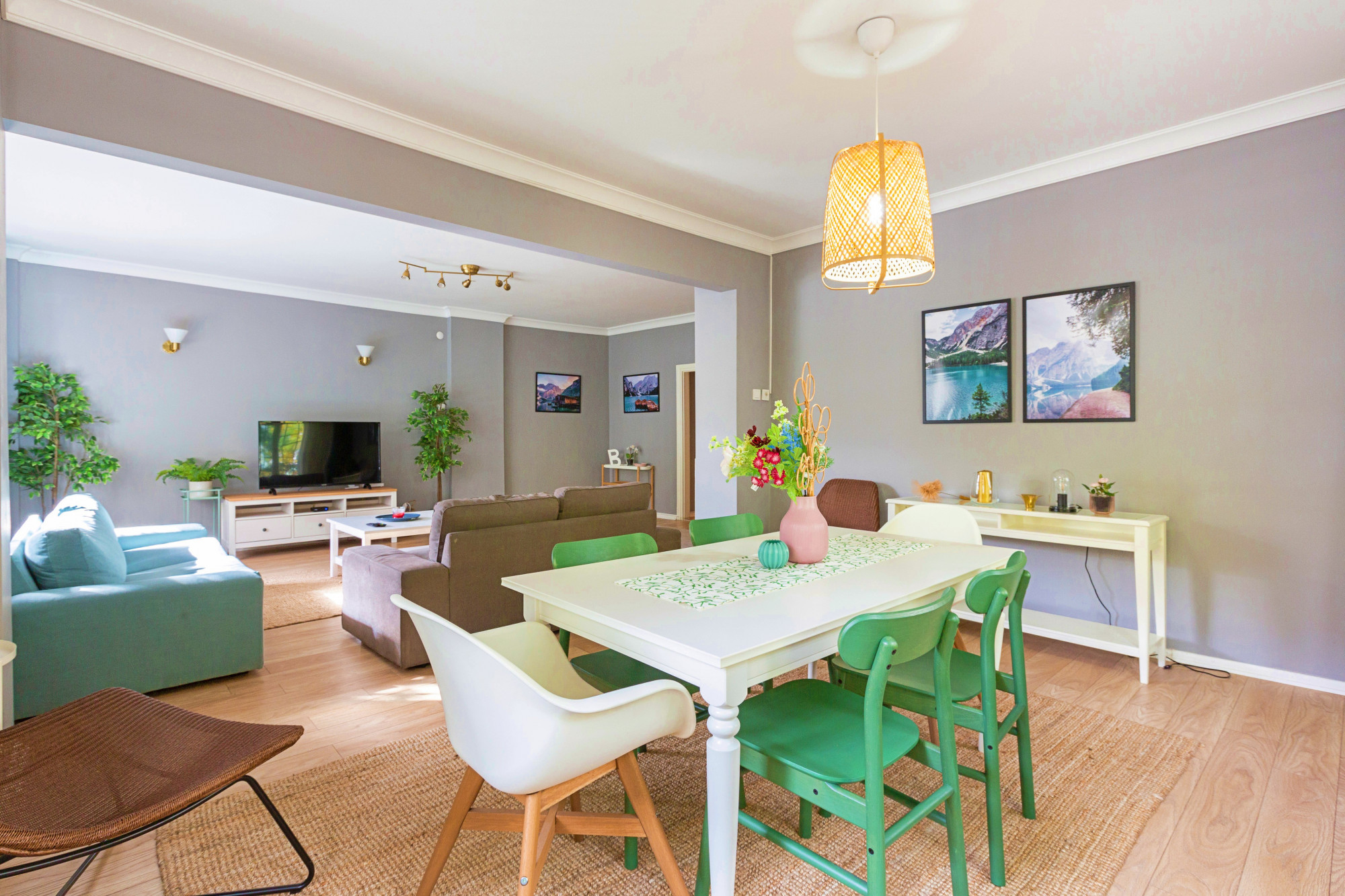 Stylish Flat near Cevahir Shopping Mall in Sisli | Missafir