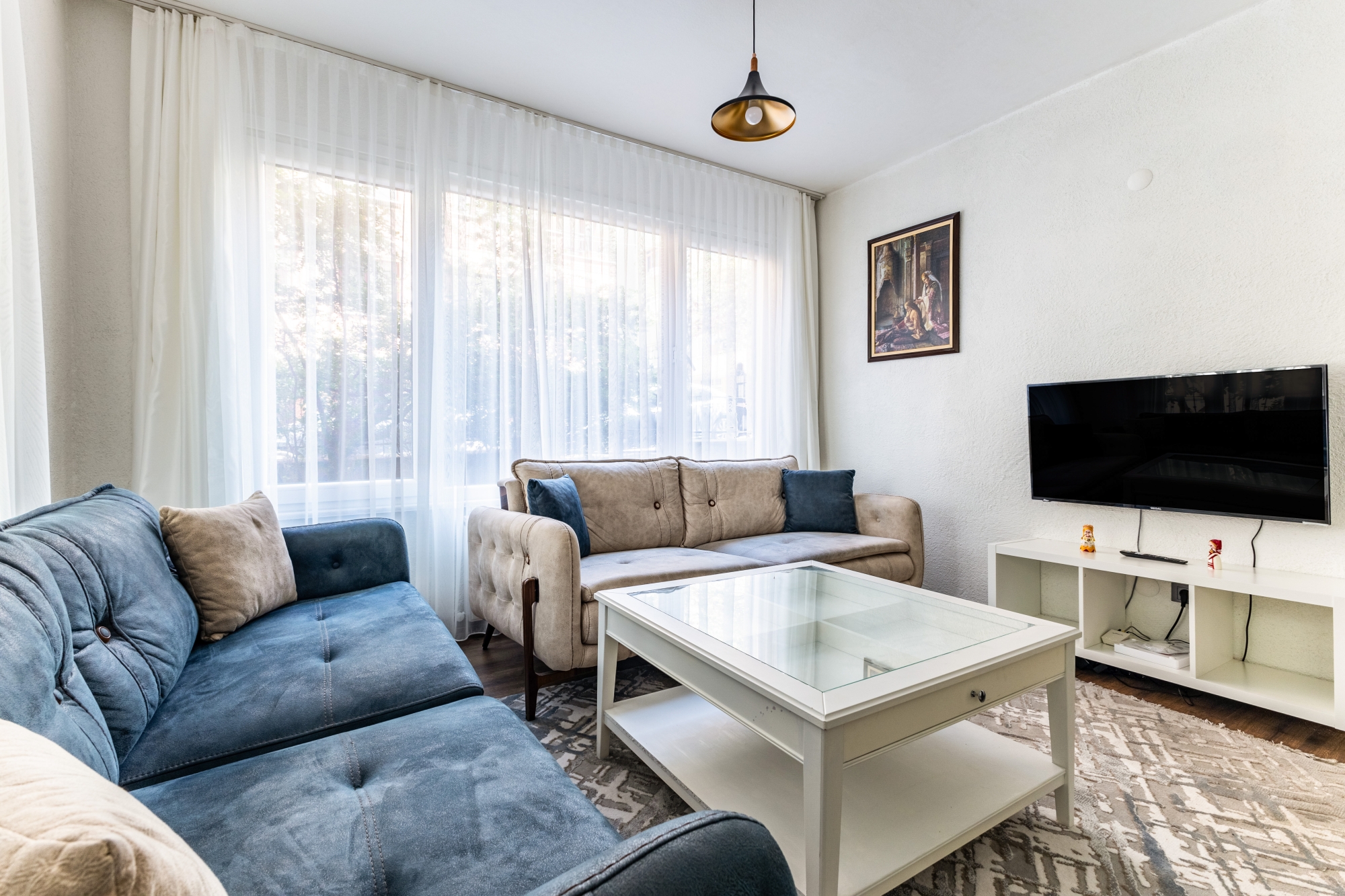 Kadıköy'de Moda Sahili'ne ve Metroya Yakın Bahçeli ve Merkezi Daire ...