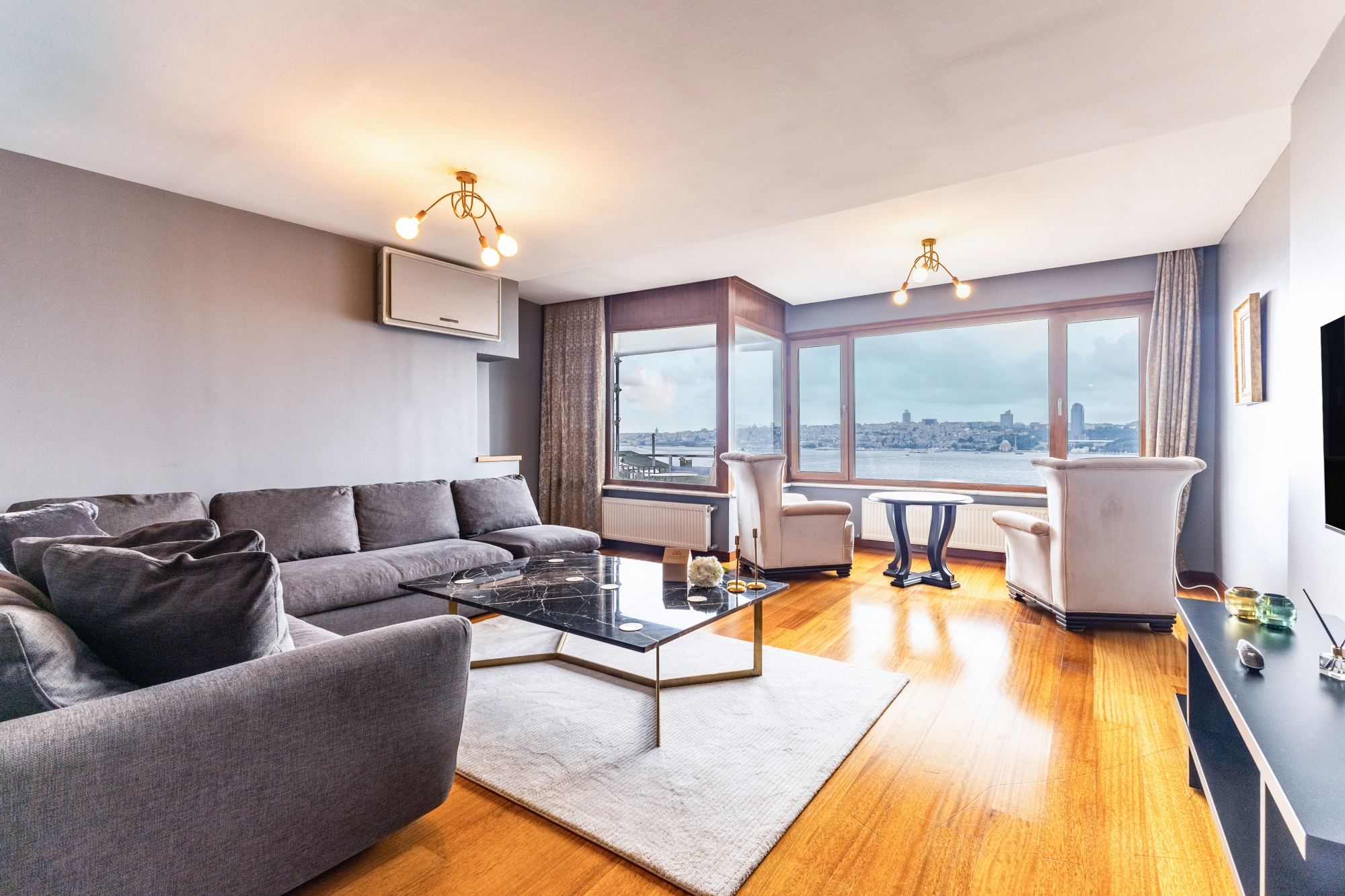 Duplex Flat w Panoramic Bosphorus View and Terrace | Missafir