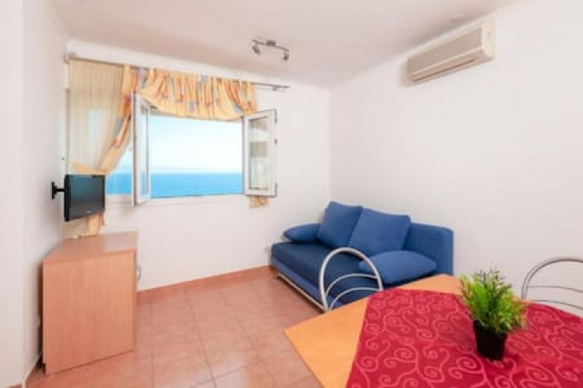 A8 Duplex Apartment with Sea View | Missafir
